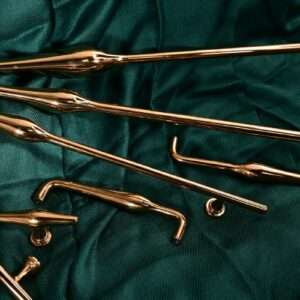 HOLD CANADA I Decorative Hardware